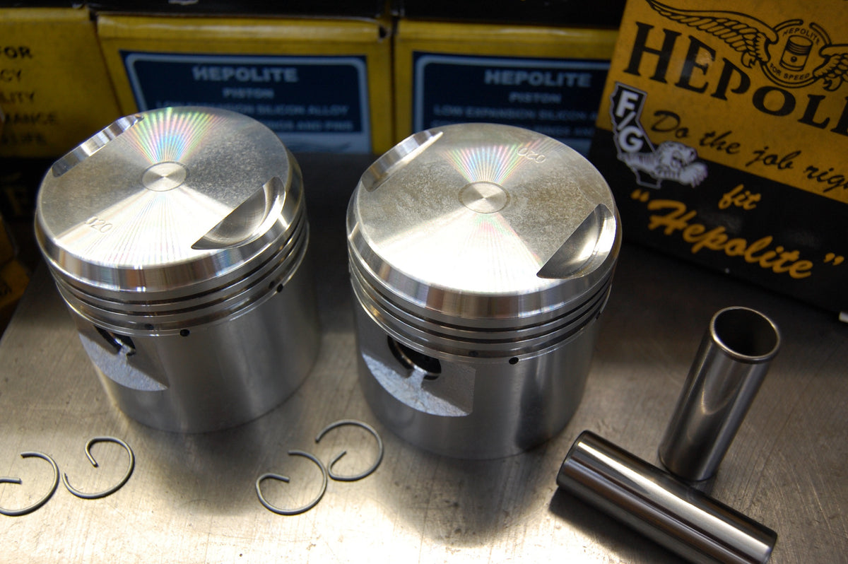 Triumph Hepolite 650 iron head 6T T110 piston and ring kit – Franz and ...